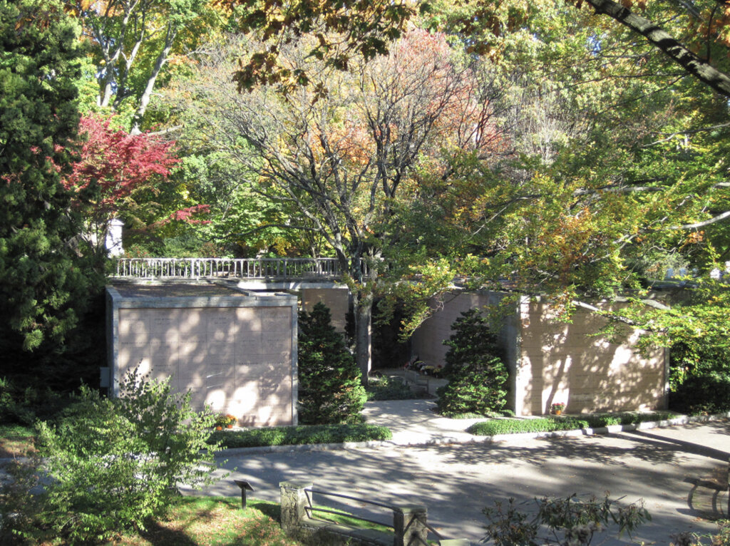Auburn Lake – Mount Auburn Cemetery